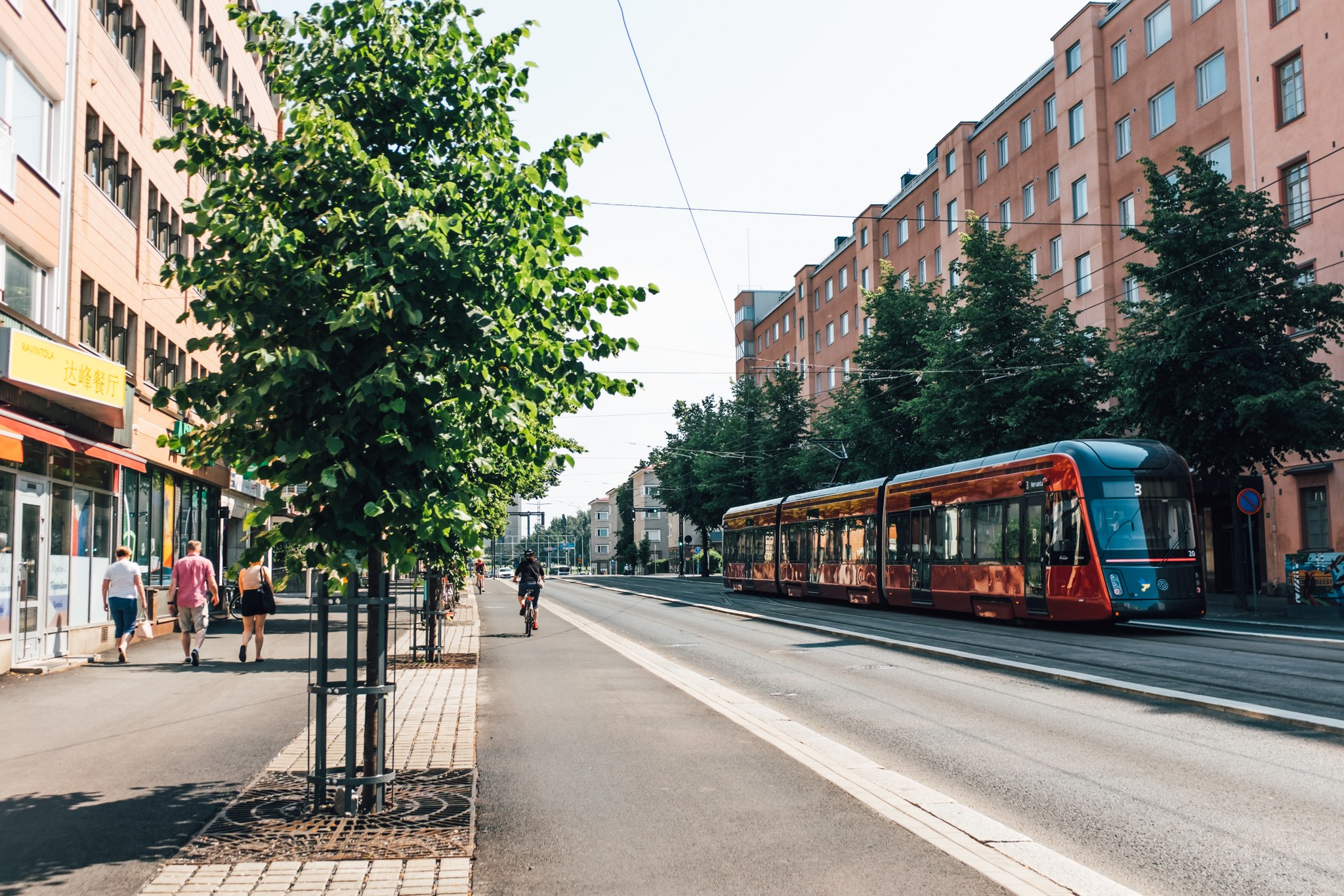 Itsenäisyydenkadulla valmistaudutaan tulevaisuuden Ratikkaliikenteeseen ...